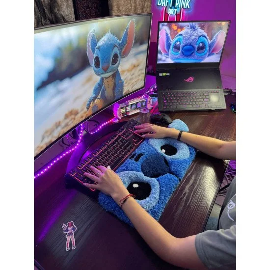 3D Keyboard Rug & Tiny Mouse Rug – Blue Alien