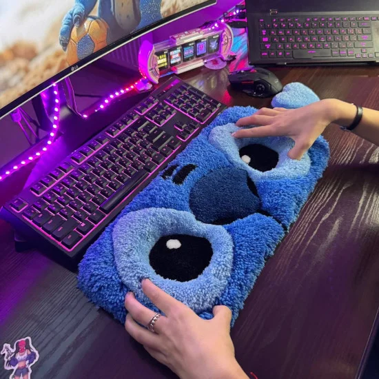 3D Keyboard Rug & Tiny Mouse Rug – Blue Alien