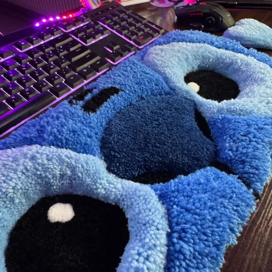 3D Keyboard Rug & Tiny Mouse Rug – Blue Alien