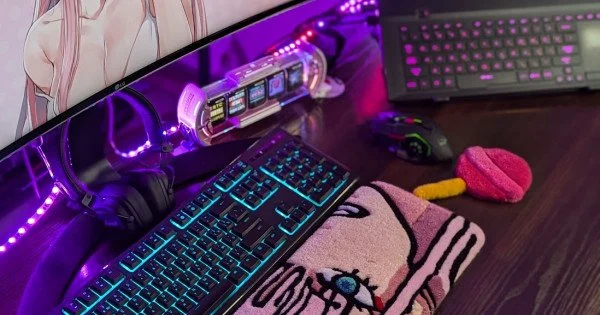 Fluffy Keyboard Rug 02