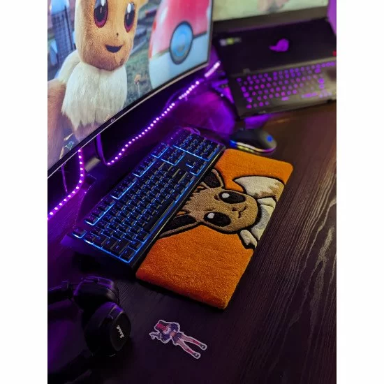 Keyboard Rug EEve